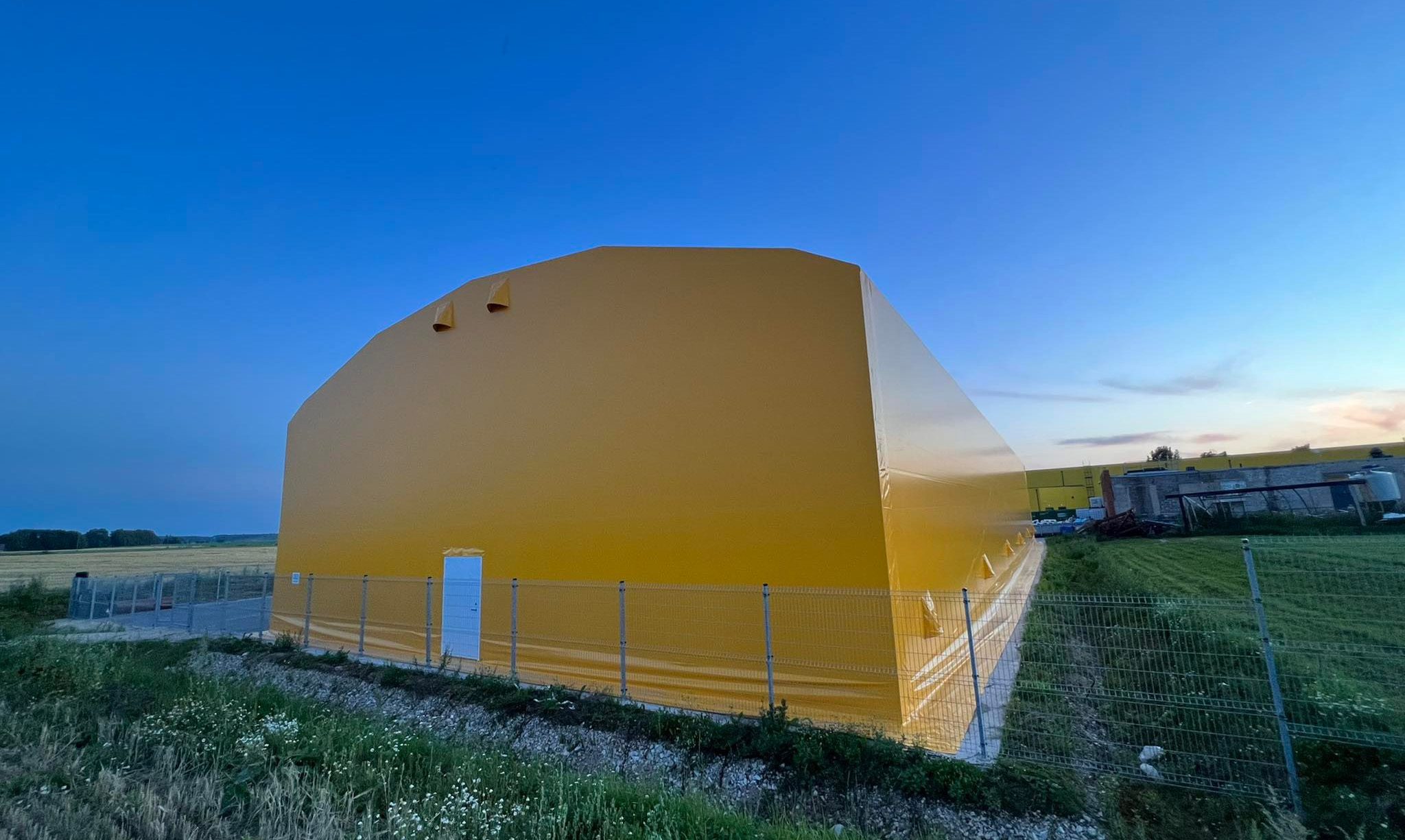 Estover Piimatööstus PVC hall 18 x 46m, H/6,1 – 828 m² - FinEst-Hall ...